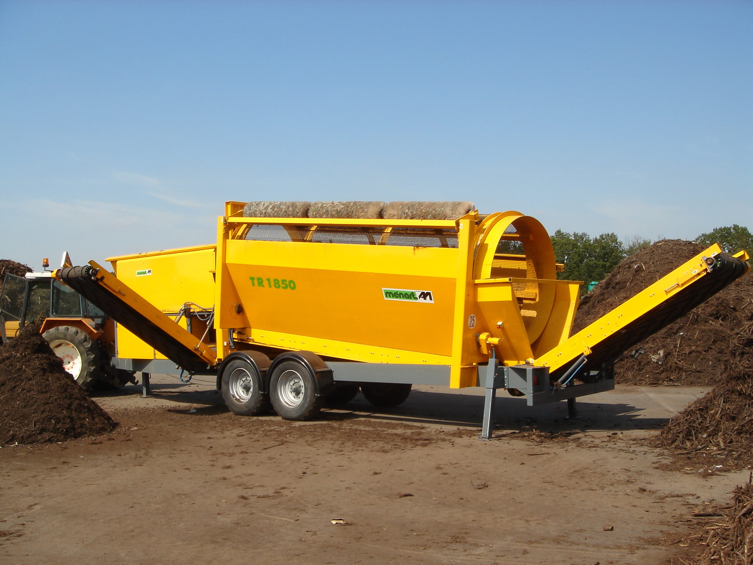 Peneira rotativa agroflorestal Menart | Máquina Solo